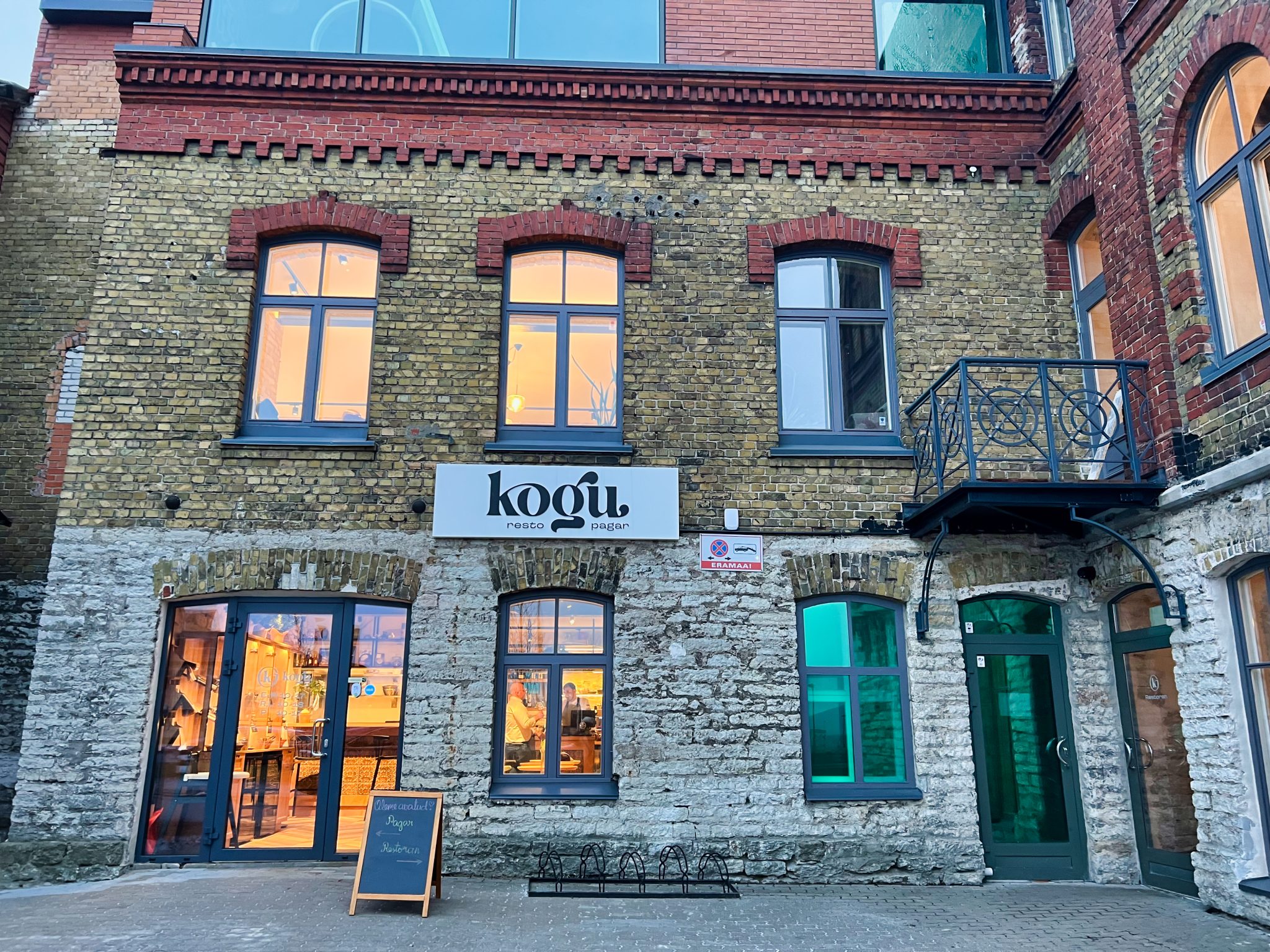 Kogu pagar & resto - makuelämyksiä Kalarannassa | Matkalla Tallinnassa
